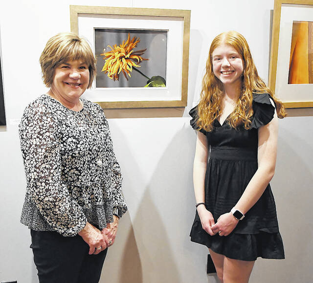 Art e Fekts Gallery holds photographer’s exhibition | The Sunday Dispatch