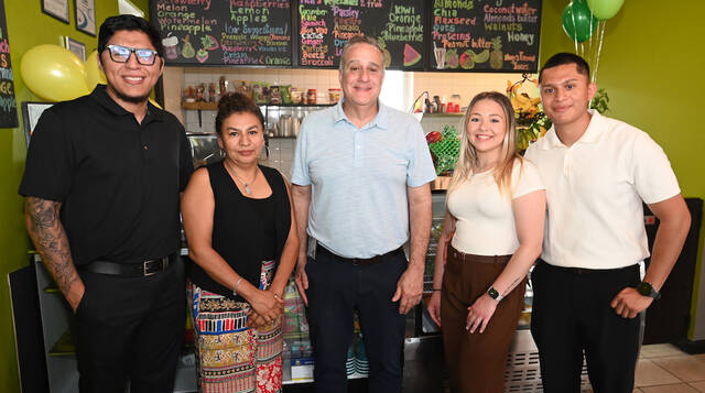 Angy’s Tropical Juice Bar holds ribbon-cutting ceremony | The Sunday ...